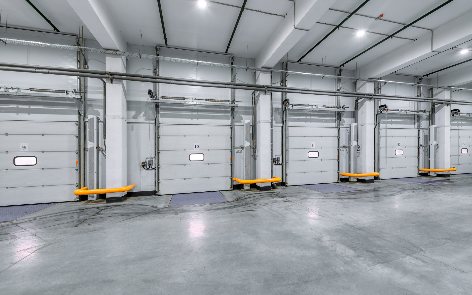 Dock Door Seals | Southwest Warehouse Solutions